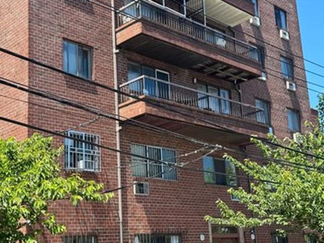 41 58 71st St Unit 1B, Queens, NY 11377