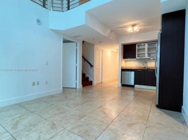 41 5th St SE #308, Miami, FL 33131