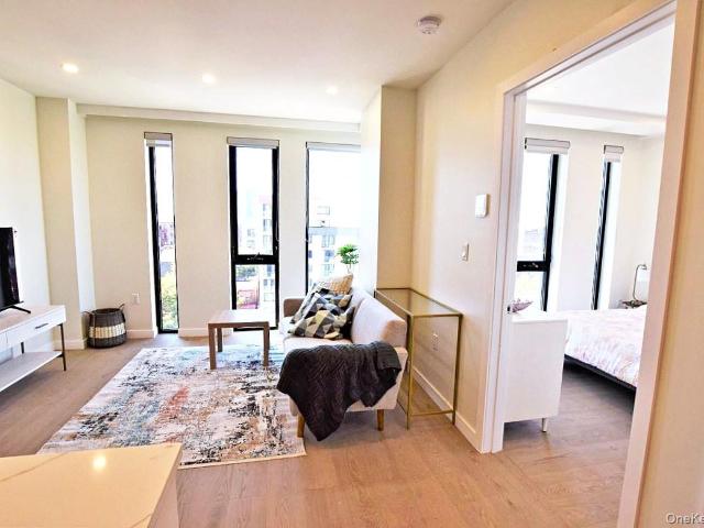 41 26 44th Street 8A