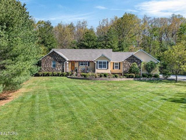 41 Tower Pl, Monterey, TN 38574