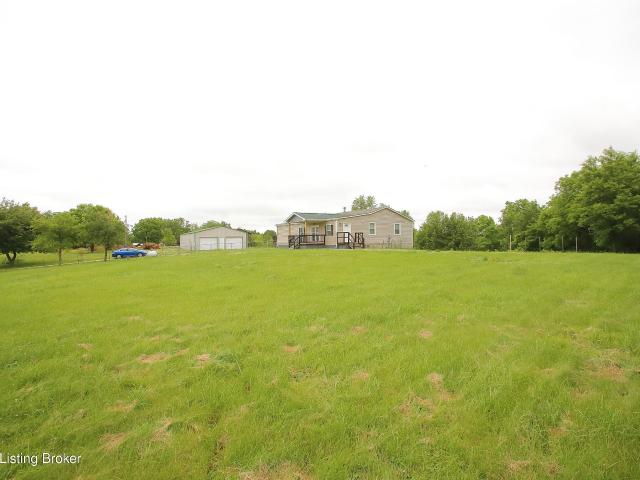 41 Travis Rd