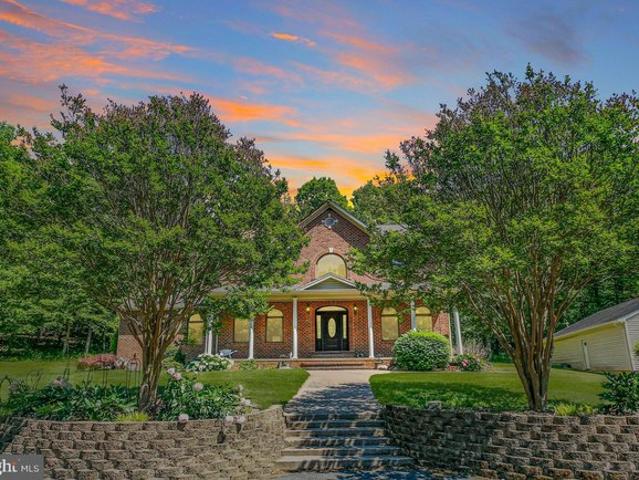 41 Twin Creeks Ln, Fredericksburg, VA 22405