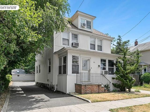 41 Van Cott Ave, Farmingdale, NY 11735