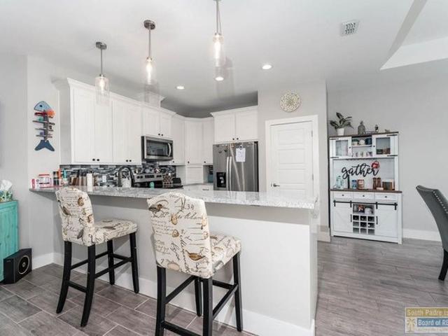 41 Valdarama Dr, Laguna Vista, TX 78578