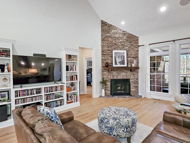 41 Verdant Circle SE