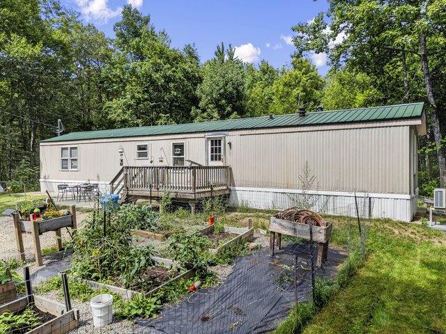 41 Vickerson Dr, New Gloucester, ME 04260
