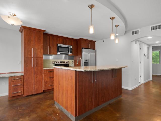 41 Waller St # 309
