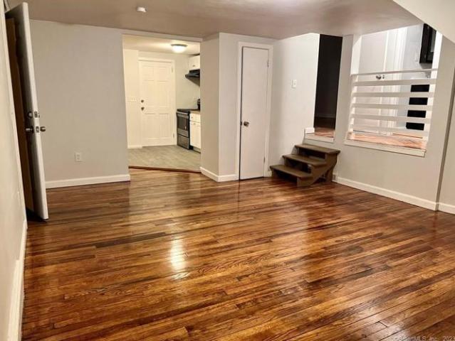 41 Waterbury Rd #B2, Prospect, CT 06712