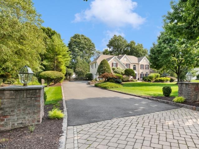 41 Wellington Dr