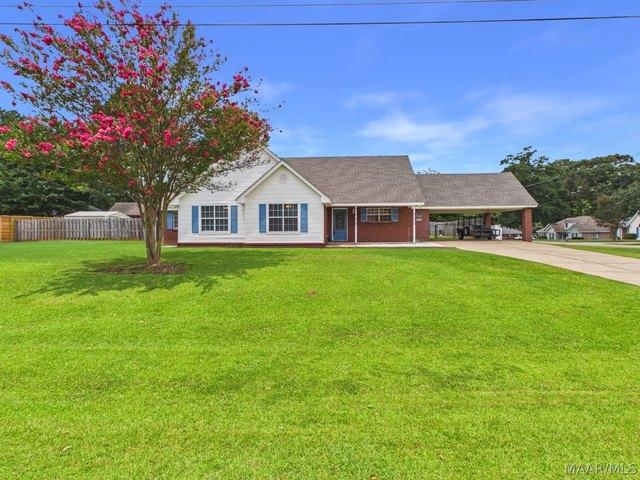 41 Whitley Rd, Deatsville, AL 36022