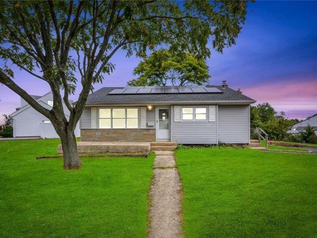 41 Winding Rd, Hicksville, NY 11801