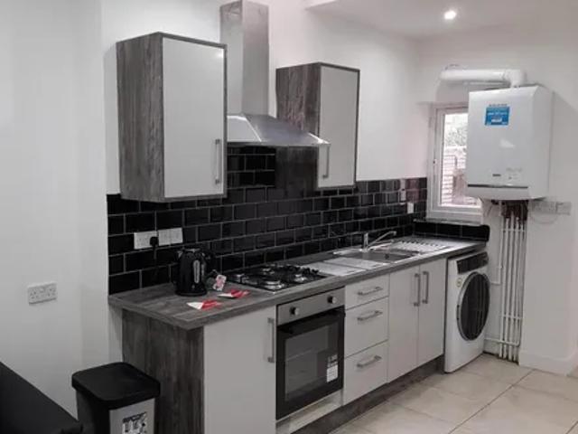 41 Winnie Road, Metchley, B29 6JU, United Kingdom | 6 bed townhouse for rent #70271719 | Rentberry