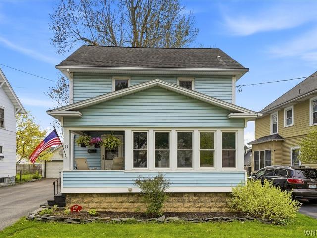 41 Woodlawn Avenue