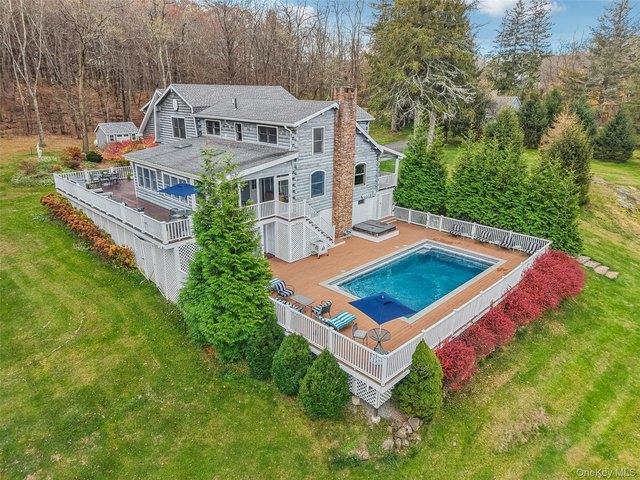 41 and 43 Meeting House Rd, Pawling, NY 12564