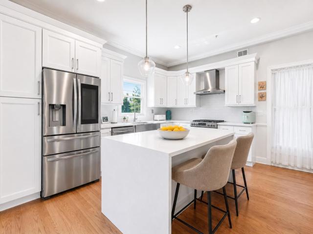 41 Bentley Ave # 1