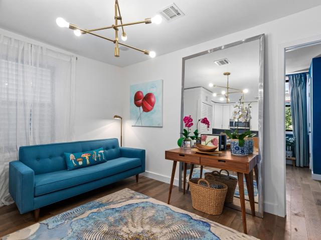 41 Beacon Ave # 2