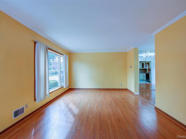 41 Beechwood Avenue House