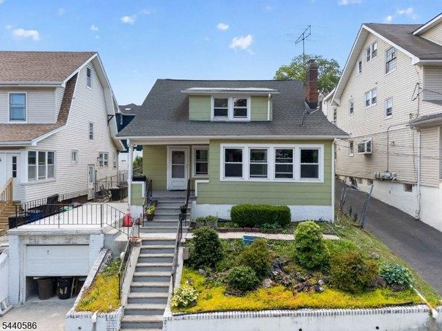 41 Berkeley Pl, Bloomfield, NJ 07003