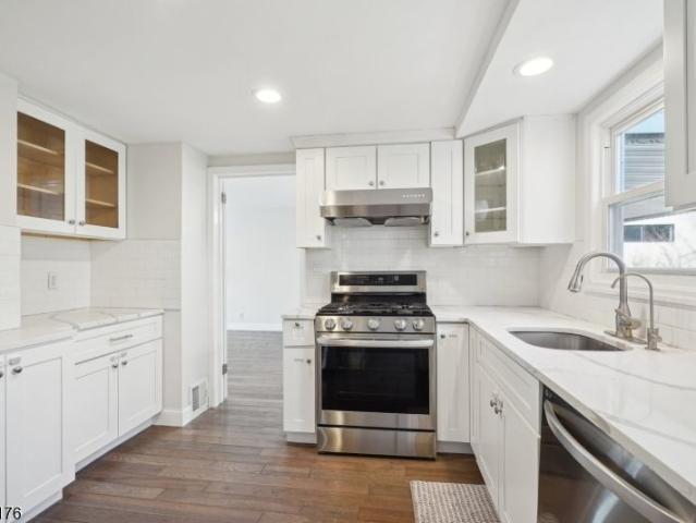 41 Brookside Ave, Livingston Twp. Us, nj