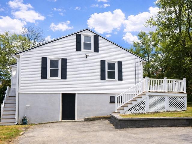 41 Bridgeport St, Worcester, MA 01604 | MLS #73465 | Compass