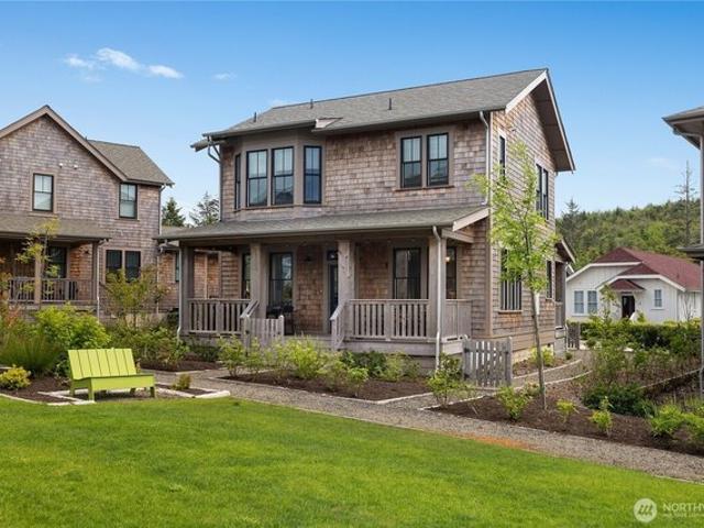 41 Cedar Run Loop, Pacific Beach, WA 98571