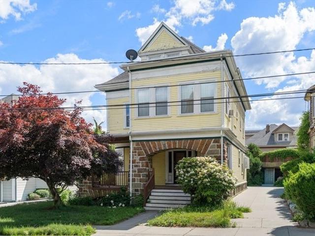 41 Charlotte St, Boston, MA 02121