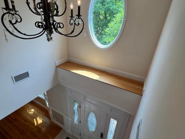 41 Circle Dr