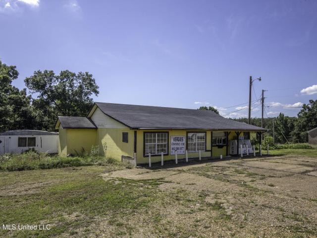 41 County Road 115
