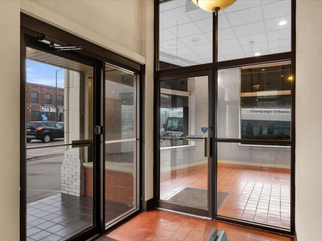 41 E University Avenue # 1