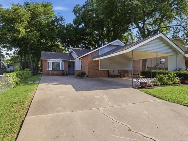 41 E 148th St S, Glenpool, OK 74033