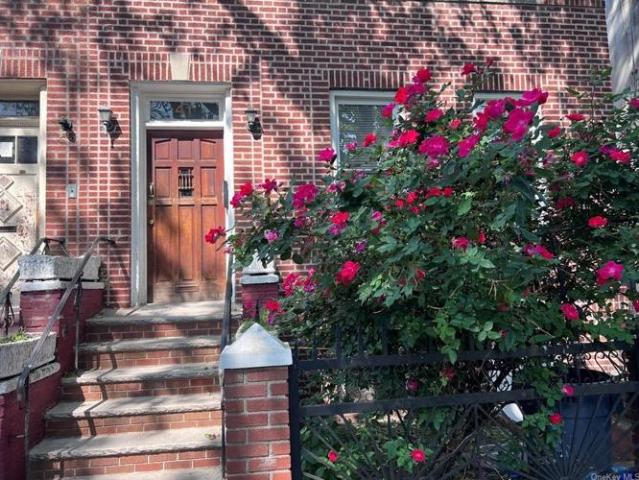 41 E 95th St #2FF, Brooklyn, NY 11212