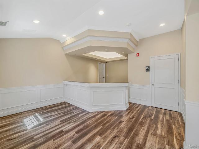 41 Echo Avenue