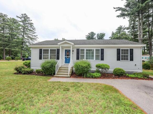 41 Farmwood Dr, Nashua, NH 03062
