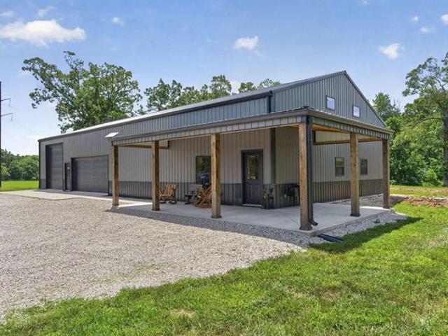 41 Fieldcrest Ln, Strafford, MO 65757