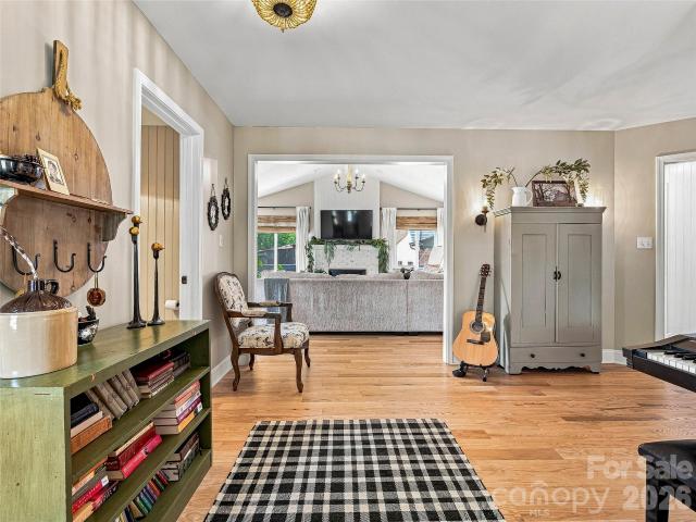 41 Forest Knoll Drive