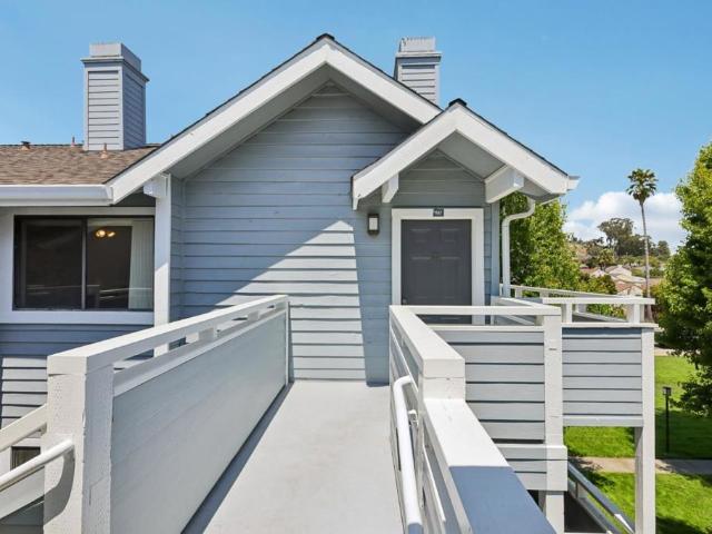 41 Grandview Street 907