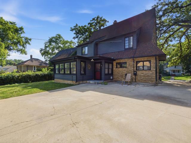 41 Hamilton Avenue