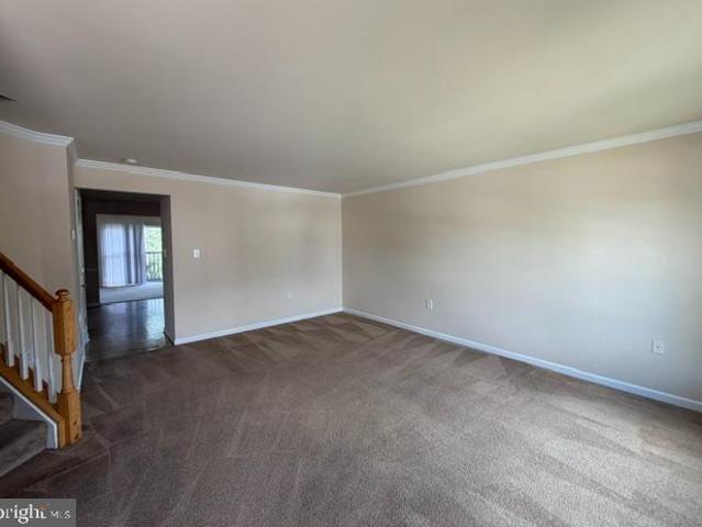 41 Litchfield Lane E