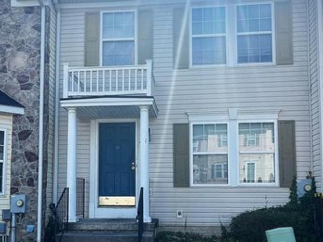 41 Litchfield Ln E, Martinsburg, WV 25405