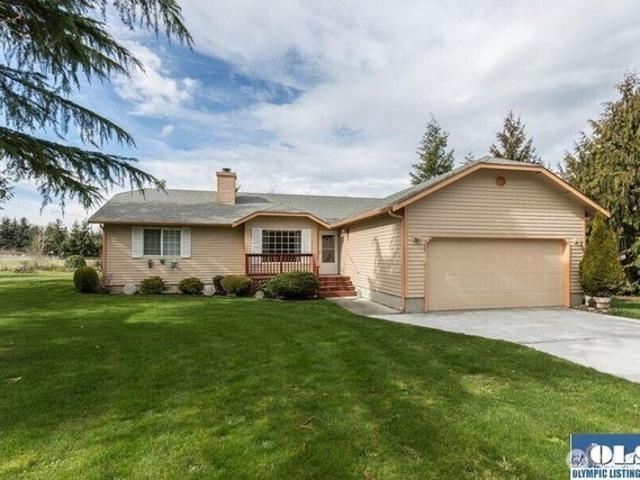 41 Livengood Ln, Sequim, WA 98382