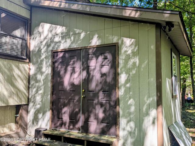 41 Livingston Lane