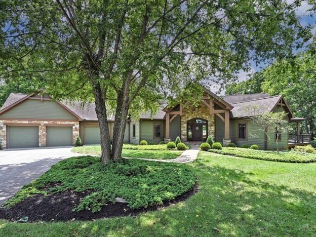 41 Locust Hill Rd, Pierce Township, OH 45245