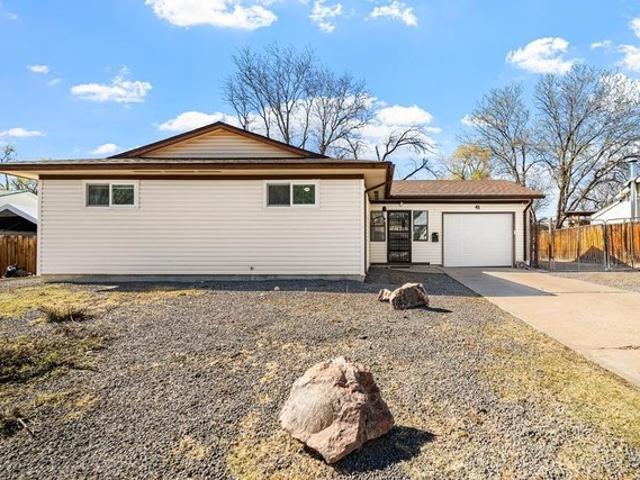 41 Loch Lomond Ln, Pueblo, CO 81001