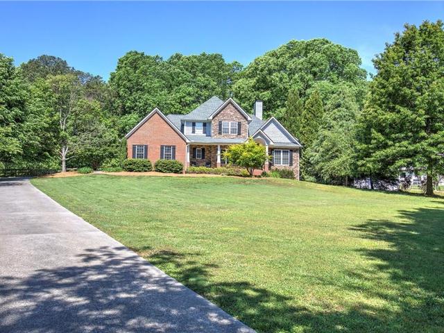 41 McClure Drive NW
