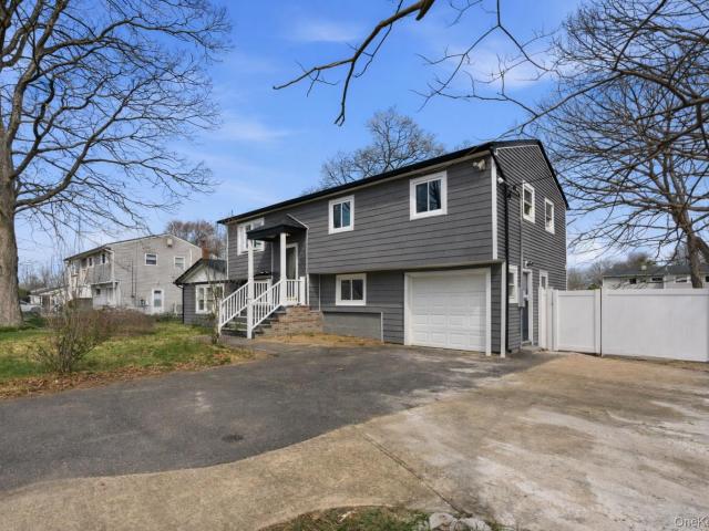 41 Madison Ave, Amityville, NY 11701 | MLS #985135 | Compass