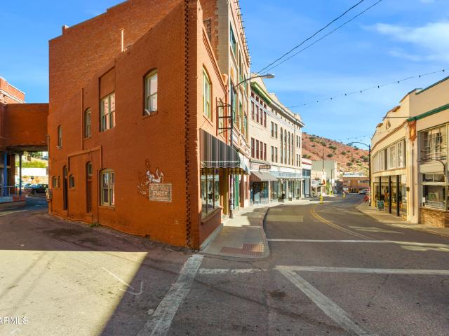 41 MAIN Street