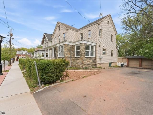 41 Mitchell St