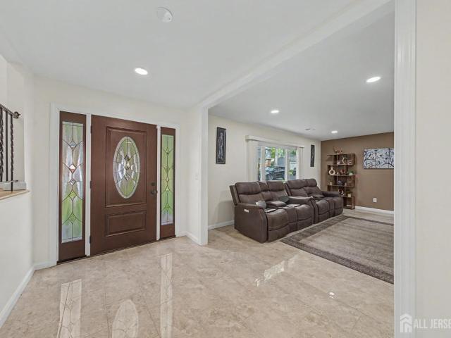41 Montclair Avenue