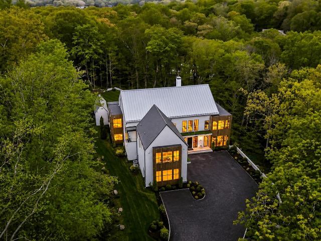 41 Mohawk Ln, Greenwich, CT 06831 | MLS #124640