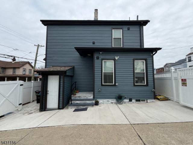 41 N 11Th St
